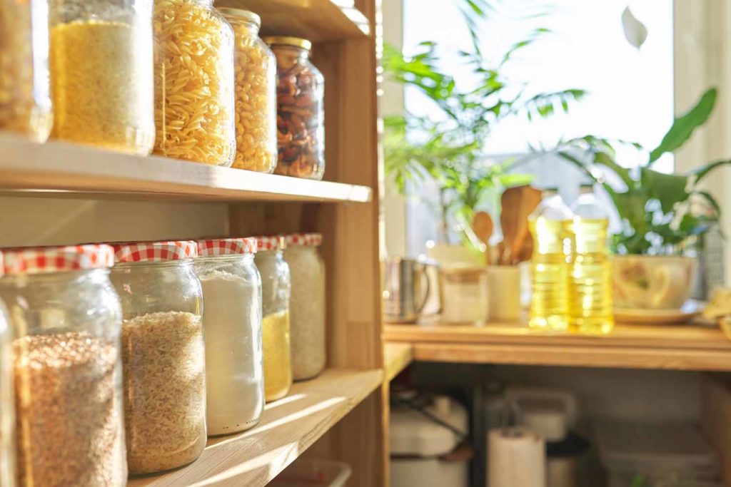 Aménager un cellier dans votre cuisine – SKI Front de Mer